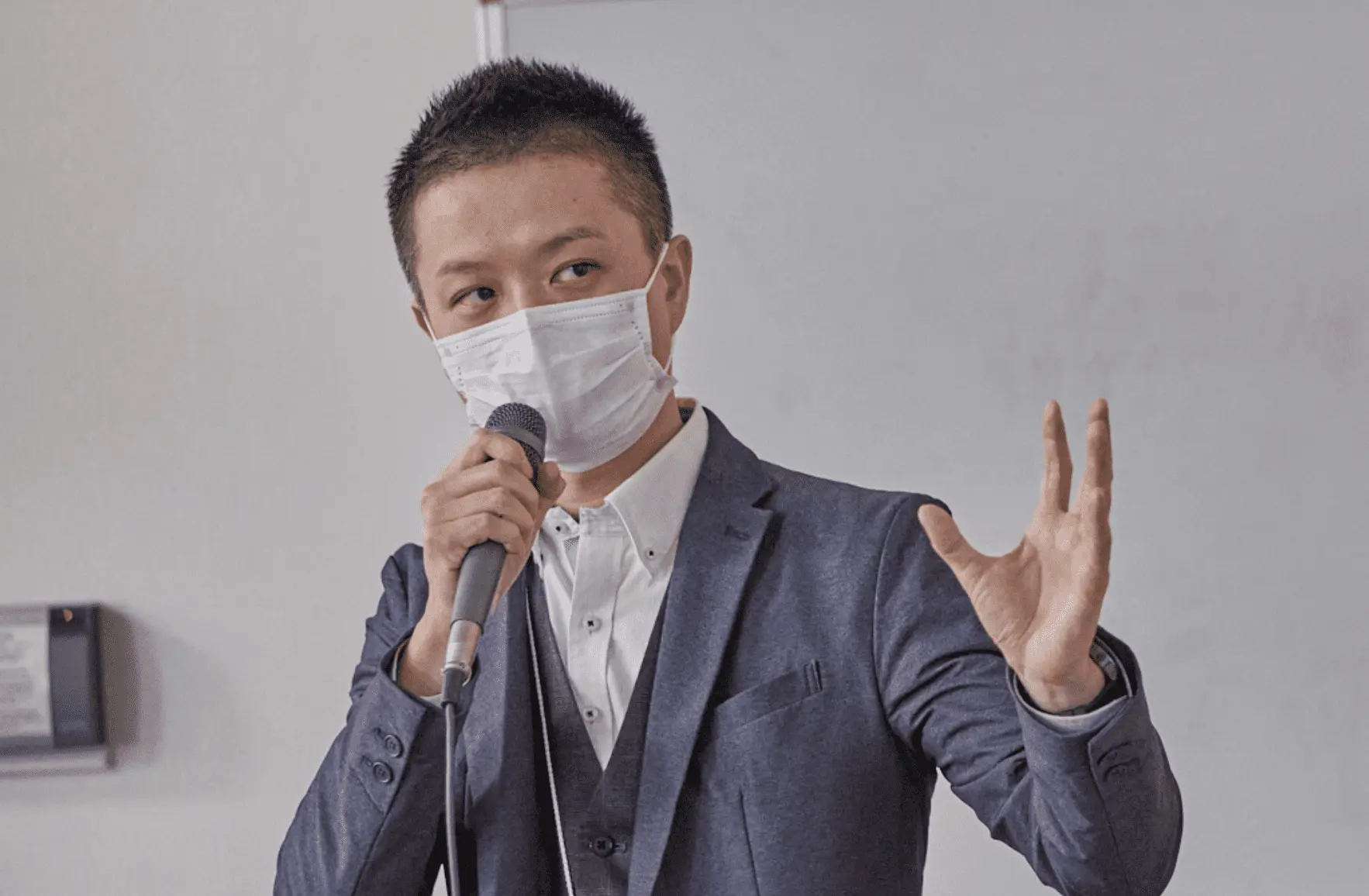 インタビュー | eiicon